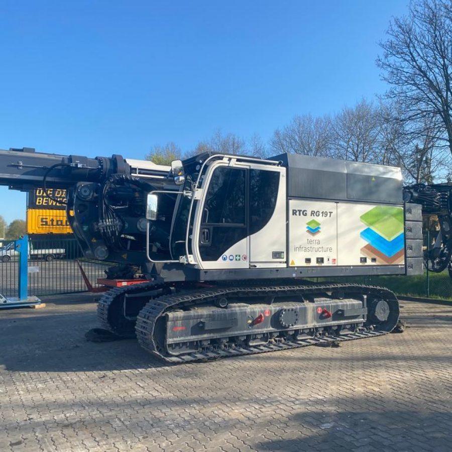 【予約】12月以降発売予定RTG Pile Driveパイルドライバー杭打機 RG21T with Hydraulic Vibrator ...