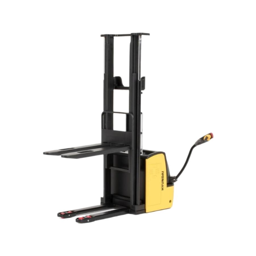 Hyundai Stacker 15ES フォークリフト / IMC 1/15 ミニカー : imc18-1006 : バスクホビー - 通販 ...
