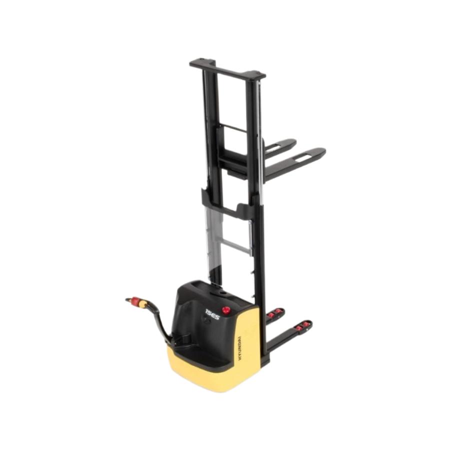 Hyundai Stacker 15ES フォークリフト / IMC 1/15 ミニカー : imc18-1006 : バスクホビー - 通販 ...