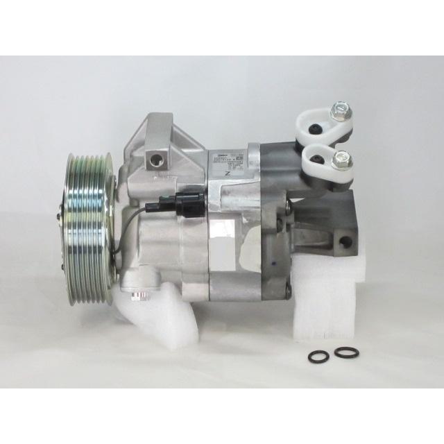 日産 エアコンコンプレッサー ティーダ C11 JC11 NC11 ティーダラティオ SC11 SJC11 SNC11 ノート E11 NE11 ZE11 92600-ED000 92600 ...
