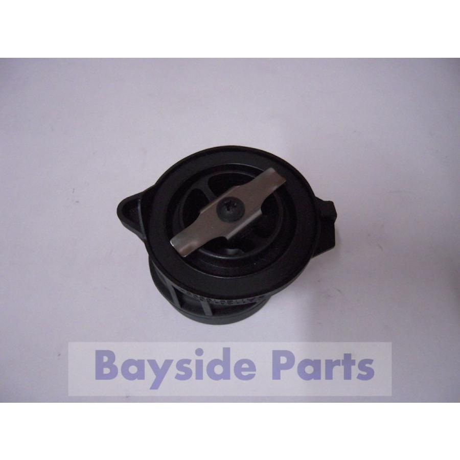 Mercedes-Benz ベンツ エンジン オイルフィラーネック 1120100064 純正品 : Bay side parts - 通販 ...