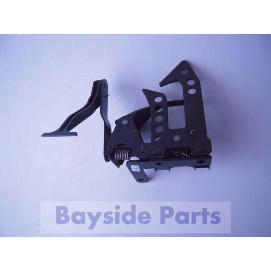 Mercedes-Benz ベンツ フードロック アッパー Sクラス W221 2218800264 純正 新品 : Bay side ...