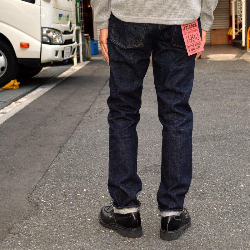 FULL COUNT フルカウント、"1110"、TAPERED、テーパードモデル [タイトストレート] [ライトオンス] [ヴィンテージ系色落ち] :fullcount-1110:ベアーズ ...