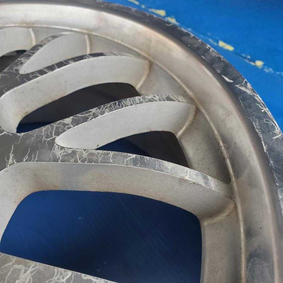 BADOX S-HOLD 16×5.5J 100-4H IN48 ハブ径67ミリ(実測） :022-W03176:BEELINE - 通販 ...