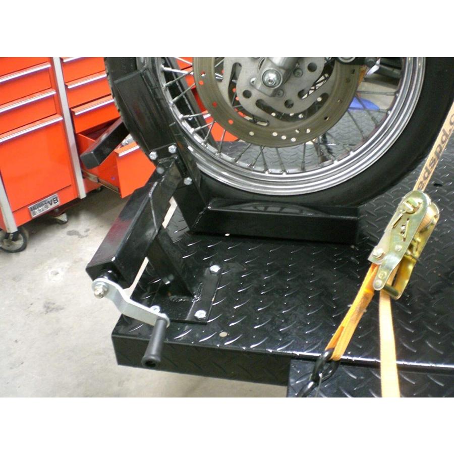 【並行輸入品】Motorcycle Titan Lift Lifting Table Wheel Vise Vice Chock w/Rubb ...