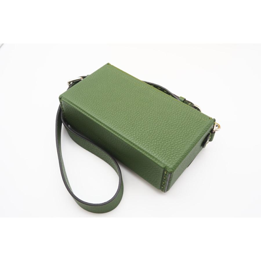 FENDI（フェンディ） ☆3日以内返品可☆ 7VA565 セレリア ソフト