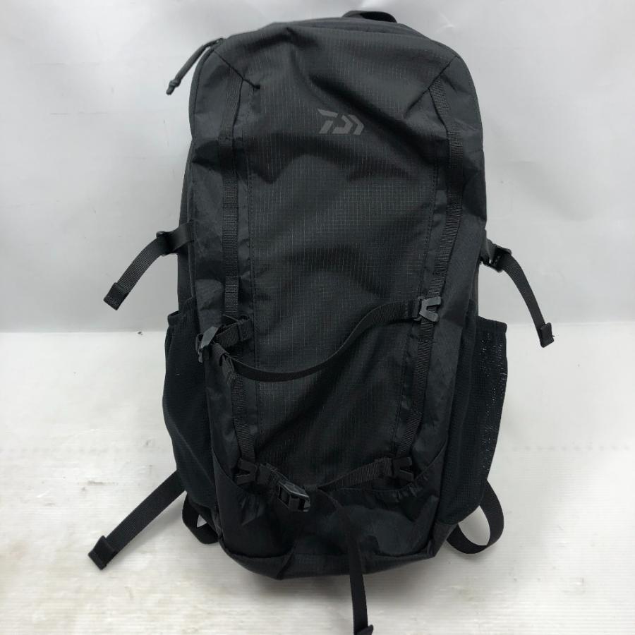 ΣΣ DAIWA ダイワ Spectra スペクトラ BACKPACK バックパック18（A）ブラック 18L やや傷や汚れあり ...