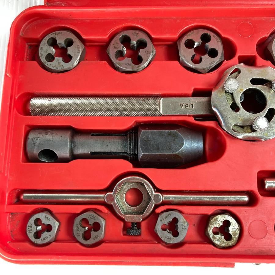 MAC Tools マックツールズ タップ・ダイスセット ケース付 ※欠品あり No.8017TS レッド 傷や汚れあり : リサイクルビッグバンヤフー店 - 通販 - Yahoo!ショッピング