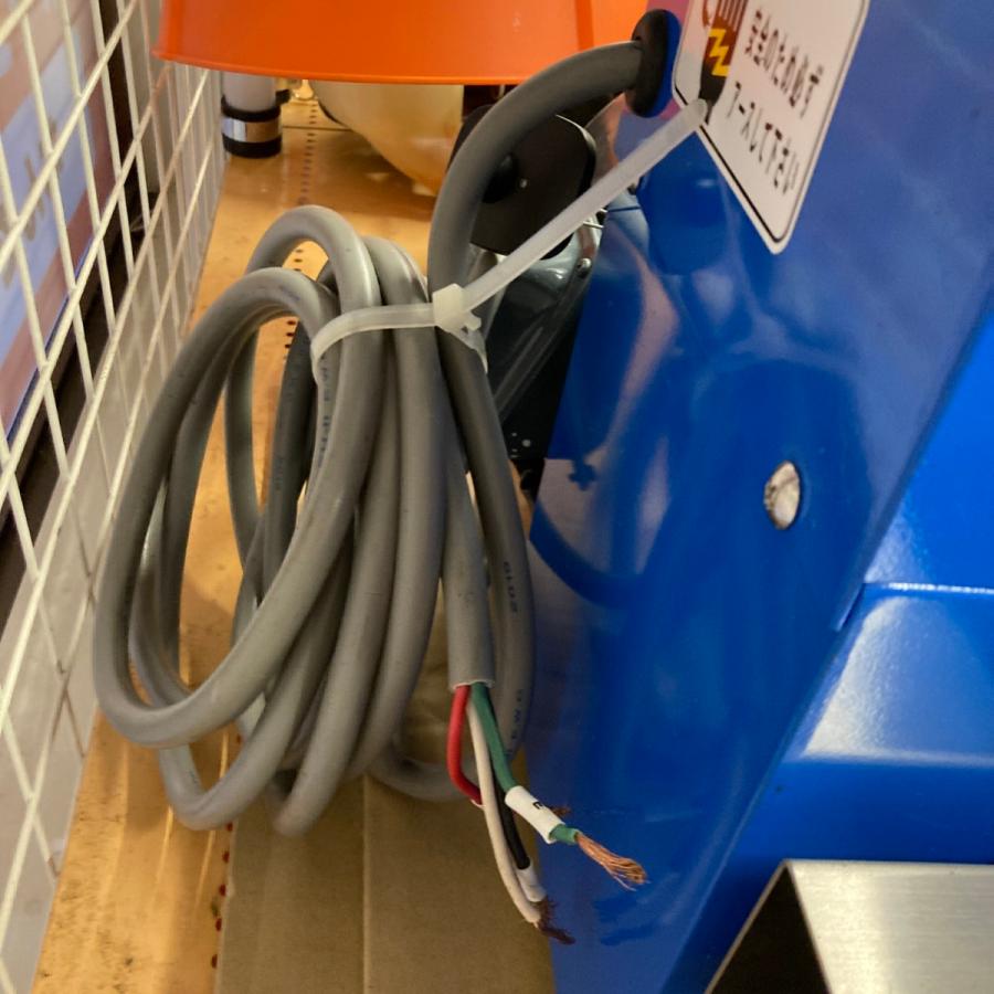 西田製作所 廃棄電線皮むき機 3相200V 重量38kg 動作確認済 NC-VVF263-200 ブルー やや傷や汚れあり : リサイクルビッグバンヤフー店 - 通販 - Yahoo!ショッピング