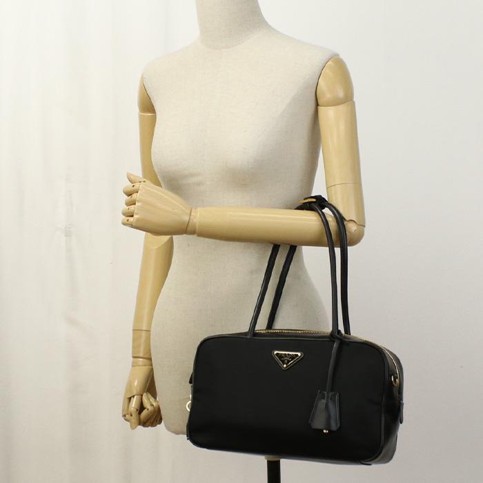 PRADA パドロック付 ミディアム Re-Nylon xレザー 1BB132 2C8Q V PRADA パドロック付 ミディアム Re-Nylon xレザー 1BB132 2C8Q V