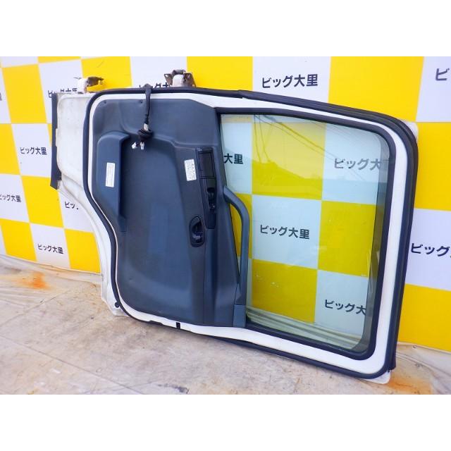 三菱ふそう FP スーパーグレート ドア 右 H18 FP54JG アサヒM213 : ビッグ大里 中古パーツ - 通販 - Yahoo!ショッピング