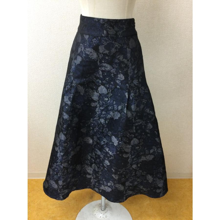 RANDA RANDA タグ付き未使用 定価12980円 黒に紺やグレーの花柄スカート ウエストゴム サイズ0 : 137860 : ゴーゴーリサイクル - 通販 - Yahoo!ショッピング