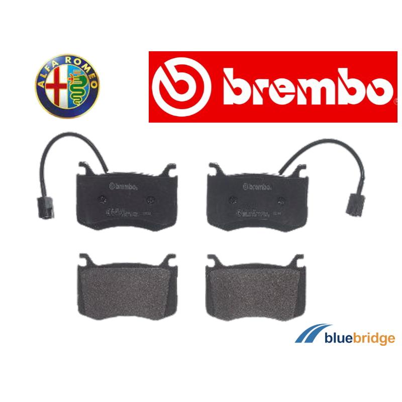 低ダスト BREMBO 新品 アルファロメオ ジュリア 2.2L ディーゼル 95222 フロント ブレーキパッド 68311929AA ...