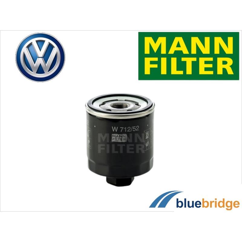 MANN-FILTER 新品 VW オイルフィルター ニュービートル 9C 1Y 030115561AD 030115561AN : ブルー ...