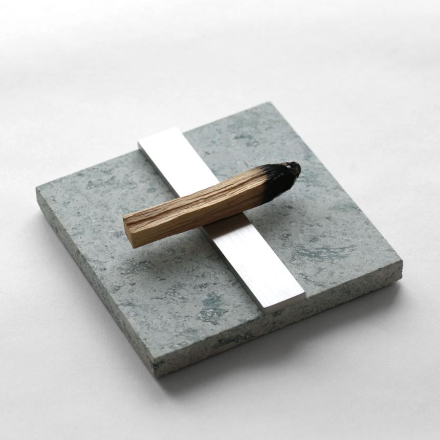 Own. / Float Palo Santo Holder | オウン/フロートパロサントホルダー/十和田石/ステンレス/お香立て ...