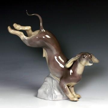 リヤドロ（Lladro リアドロ 陶器人形 置物） 動物 ダックスフント#ldr-8317 : ボンドストリート - 通販 - Yahoo!ショッピング