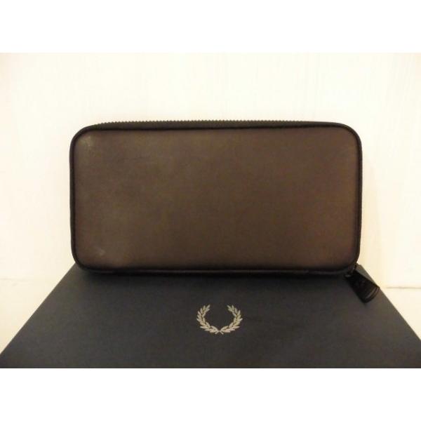 FRED PERRY （フレッドペリー） ZIP AROUND LEATHER PURSE （ブラック） （F19828/07 ...