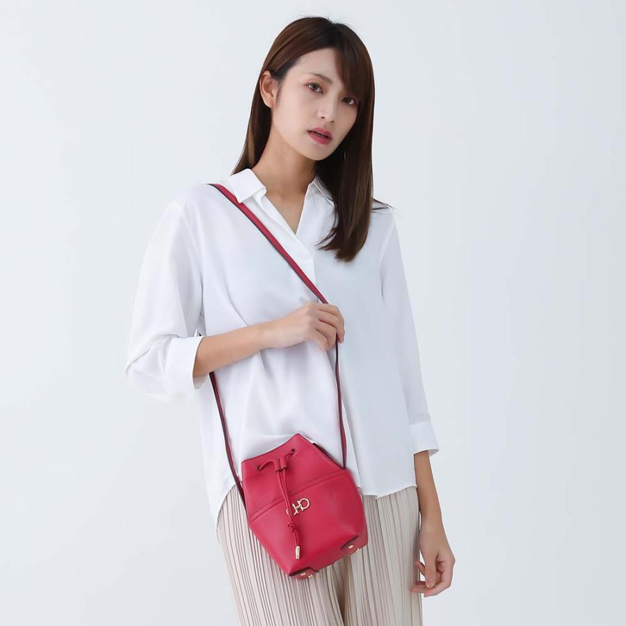 FERRAGAMO 新年度スーパーSALE☆全品5%OFFクーポン!15日迄☆フェラガモ 22 0382 755119 RIBES ガンチーニ ...