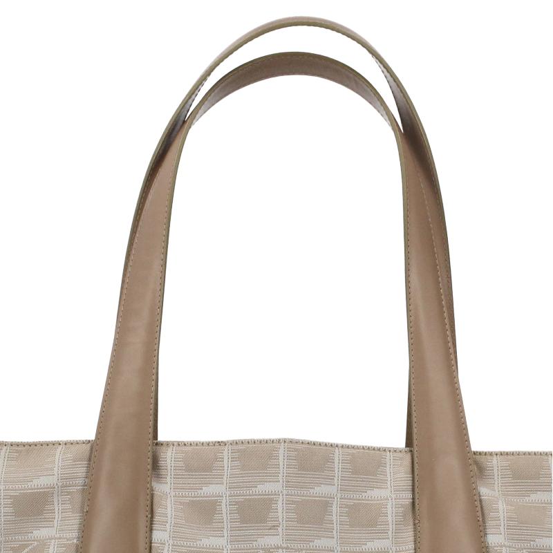 CHANEL シャネル ニュートラベルライントートGM A15825 ナイロン/カーフ レディース トートバッグ ベージュ 美品 中古 : ブランドショップ・リップス - 通販 - Yahoo ...
