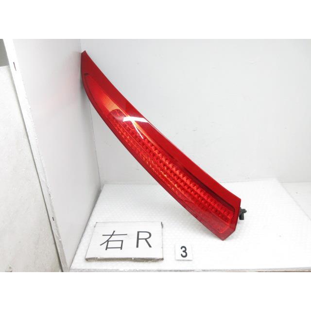 19年 ボルボ XC90 CBA-CB6324AW (3) 右テールランプ テールレンズ 上側 30698142 180977 4454 ...