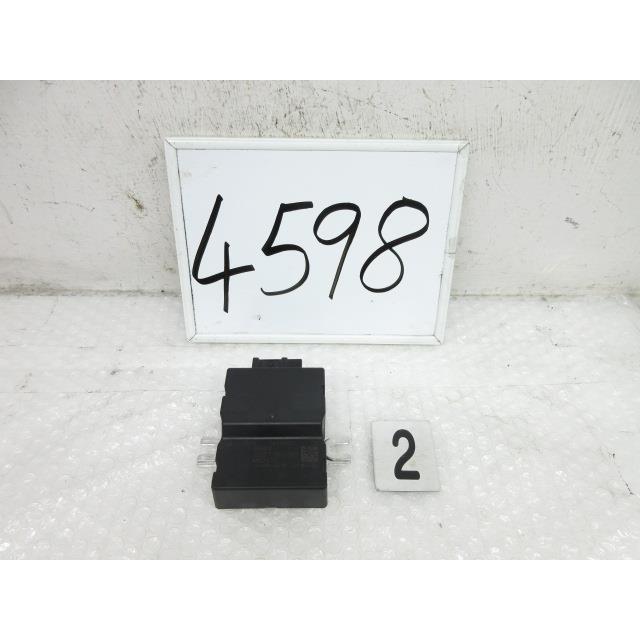 2016年 BMW ミニ F56 DBA-XS12 (2)フューエルポンプコンピューター 16147404880 191470 4598 ...