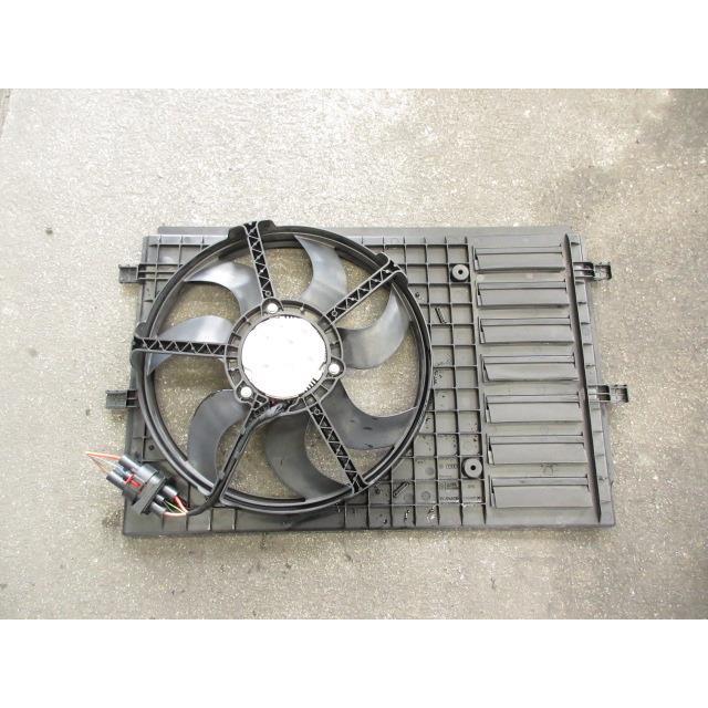 2013年 アウディ A1 8XCAX 電動ファン 6R0959455D 198952 4693 : ぶひん屋 ヤフーショップ - 通販 ...