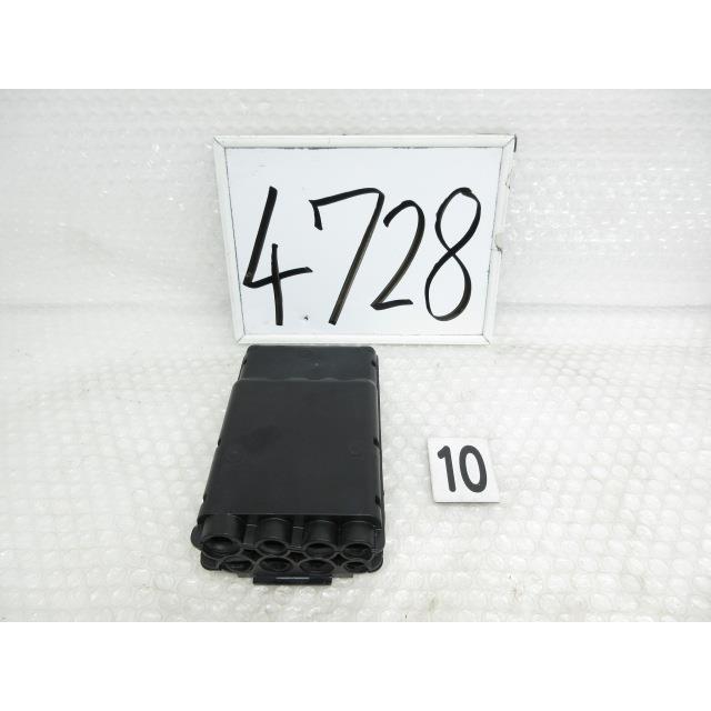 2015年 BMW 218d F45 LDA-2C20 (10)ジャンクションターミナルモジュール 932102202 201419 4728 ...