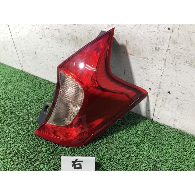 ノート DBA-E12 右テールランプ : bw-kawasakiヤフー店 - 通販 - Yahoo!ショッピング