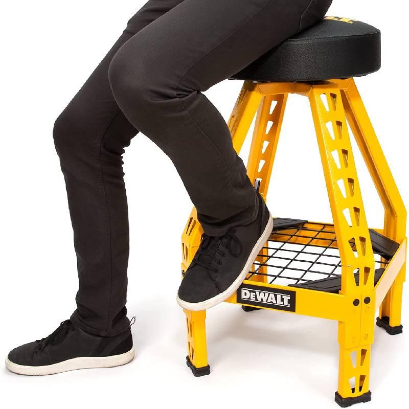 ガレージスツール スチールフレーム 360℃回転 椅子 DEWALT Padded Shop/Garage Stool, 360-degree Swi : カリフォルニアキッチンマーケット ...