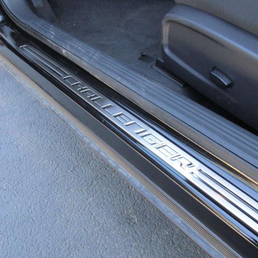 19y- チャレンジャー | スカッフプレート ドアシルプレート インテリアパーツ モパー純正 : 115690 : キャルウイングパーツセンターヤフー店 - 通販 - Yahoo!ショッピング