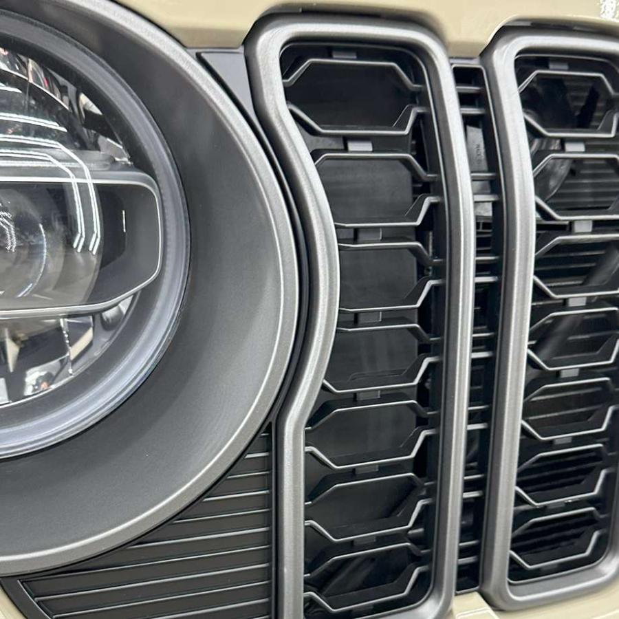 カリフォルニアマッドスター 20y- グラディエーター JT フロントカメラ無し車 | フロントグリル 2024yスタイル 後期グリル :122877jt:キャルウイングパーツセンターヤフー店 ...