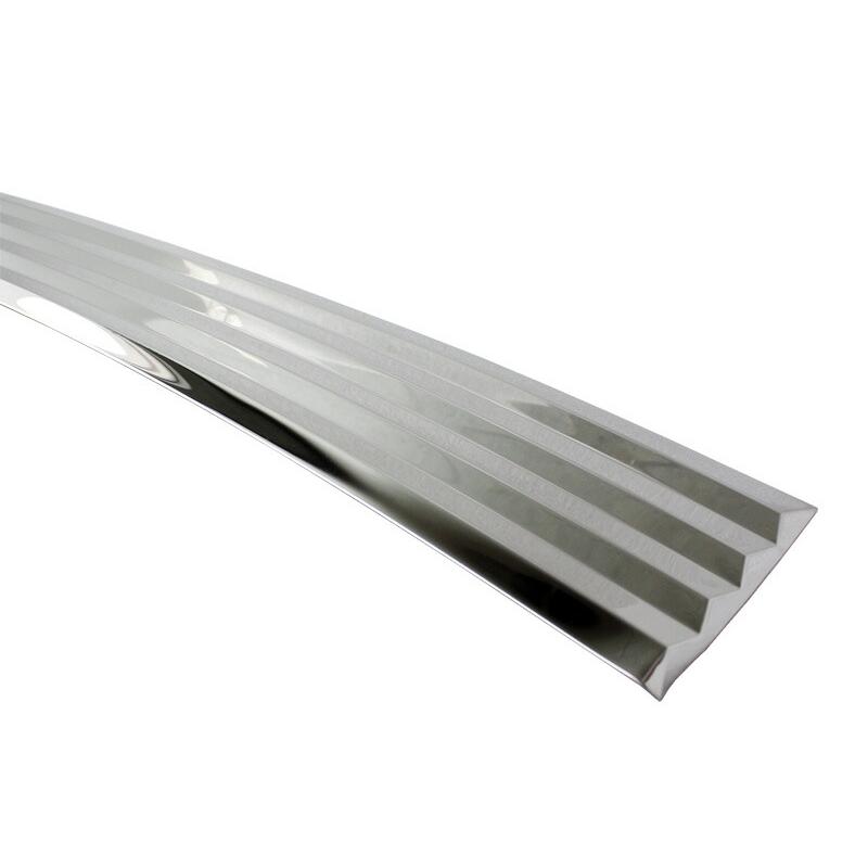 07-13y エスカレード リアバンパーパッドカバー クローム : キャルウイングパーツセンターヤフー店 - 通販 - Yahoo!ショッピング