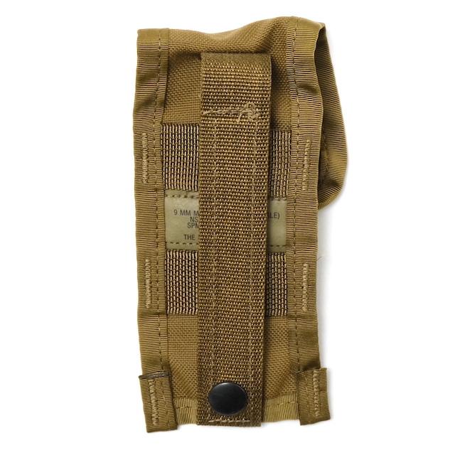 US（米軍放出品）MOLLE II 9mm シングルマガジンポーチ [Coyote][9mm Single Magazine Pouch] :13002640:キャプテントム - 通販 ...