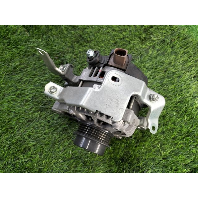 ヴィッツ DBA-NSP130 オルタネーター U 209 27060-47270 : カーリボンパーツ 2号店 - 通販 - Yahoo!ショッピング