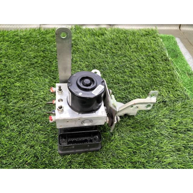 RVR DBA-GA3W ABSアクチュエーター M C06 4670A517 : 230324000842500 : カーリボンパーツ 2号 ...