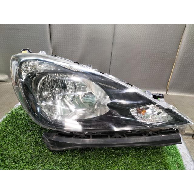 フィット DBA-GE8 右ヘッドランプASSY RS NH731P 33101-TF0-N61 :230501000310800:カーリボン ...