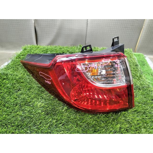 プレマシー DBA-CWFFW 左テールランプ 20SスカイアクティブLパッケージ 34K C513-51-160D : カーリボンパーツ 2 ...