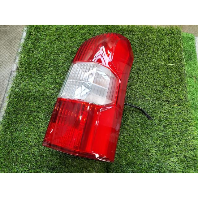 プロボックス 3BE-NCP165V 右テールランプ G 058 81551-52C41 : カーリボンパーツ 2号店 - 通販 ...