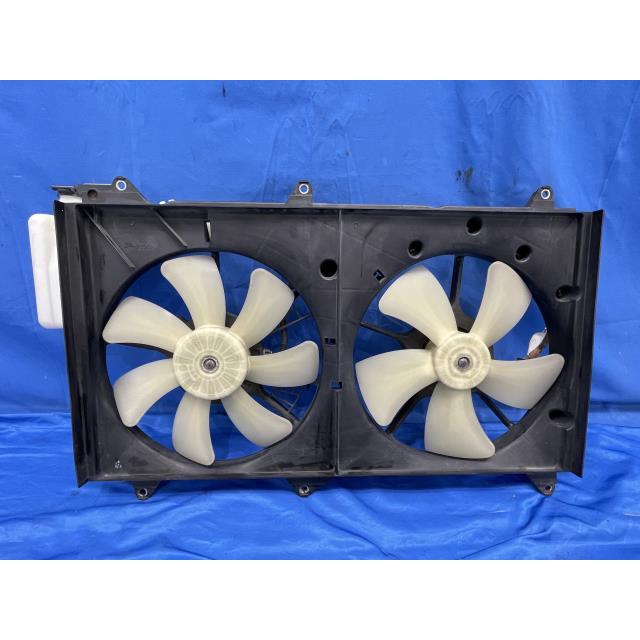 ヴォクシー DBA-ZRR70W 電動ファン Z 070 16363-23010 : 240927000467650 : カーリボンパーツ 2号店 - 通販 - Yahoo!ショッピング