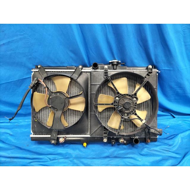 BB6 ホンダ プレリュード SIR 平成9年 純正 AT用 ラジエター 電動ファン付き : 250113000820400 : カーリボンパーツ 2号店 - 通販 - Yahoo!ショッピング