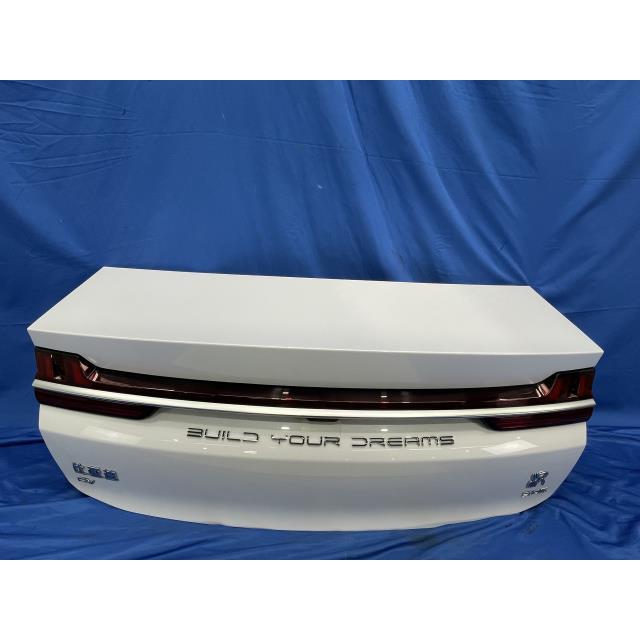 BYD ハン BYD7009BEV 左H 令和3年 純正 トランク リッド パネル パールホワイト系 フィニッシャー付 : カーリボンパーツ 2号店 - 通販 - Yahoo!ショッピング