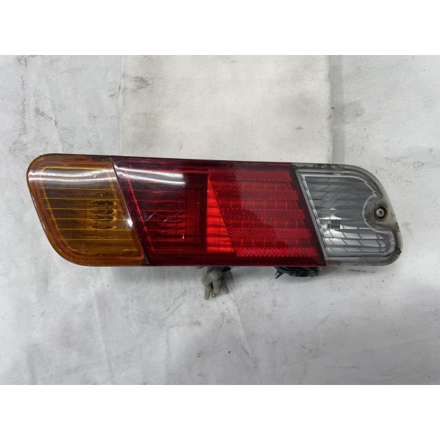 ミニキャブ LE-U61T 左テールランプ W74 MR339529 : カーリボンパーツ 2号店 - 通販 - Yahoo!ショッピング