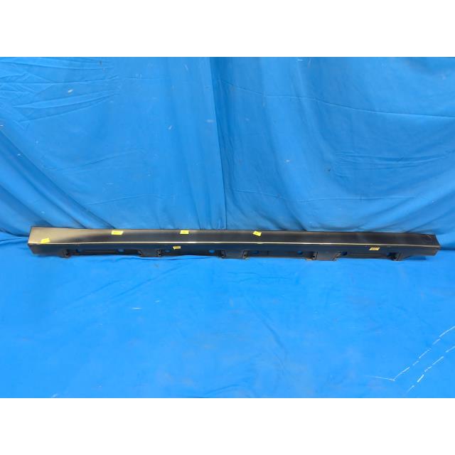 ヴィッツ DBA-NCP131 右サイドステップ RS 1G3 : カーリボンパーツ 2号店 - 通販 - Yahoo!ショッピング