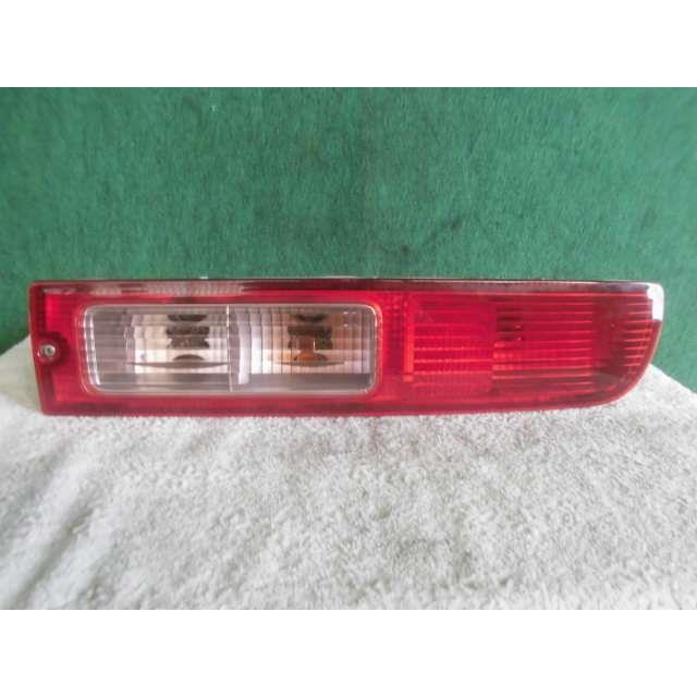 ミニキャブ GBD-U61V 右テールランプ W37 021699 -M : くるまのリサイクルヤフーショップ - 通販 - Yahoo!ショッピング