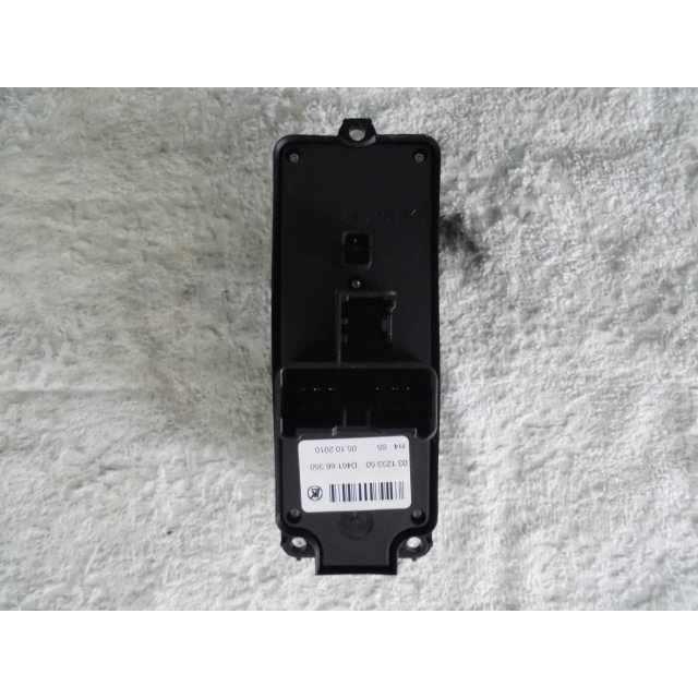 ベリーサ DBA-DC5W パワーウインドウスイッチ 28W 022882 ' : くるまのリサイクルヤフーショップ - 通販 - Yahoo!ショッピング