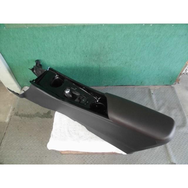 C-HR C−HR DBA-NGX50 コンソールボックス 070 023422 -b : くるまのリサイクルヤフーショップ - 通販 - Yahoo!ショッピング