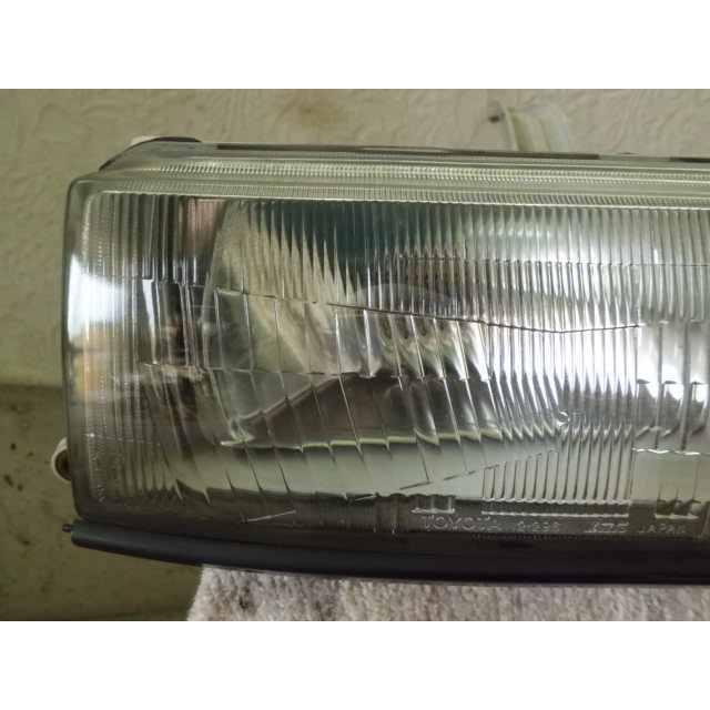 カローラレビン E-AE91 右ヘッドランプASSY 040 011626 : くるまのリサイクルヤフーショップ - 通販 - Yahoo!ショッピング