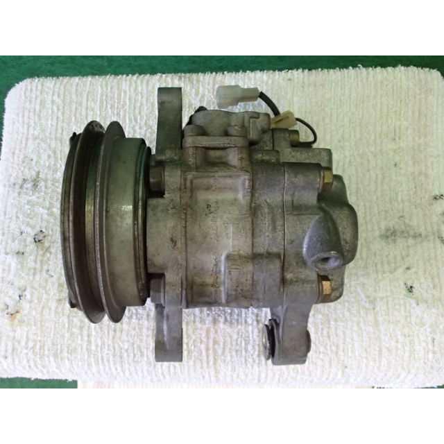 キャロル E-AC6P A/Cコンプレッサー DV 013493 : くるまのリサイクルヤフーショップ - 通販 - Yahoo!ショッピング