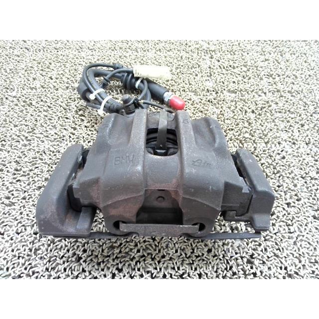 2011021・BMW E90 3シリーズ VA20 320I EUR 右ハンドル 【F左キャリパー】 助手席キャリパー (88263669 ...