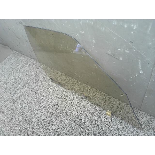 2210111 4670・グロリア 30 Y30 ブロアム セドリック 日産 【F右ドアガラス ブロンズ色】 運転席 ドアガラス (96947139) 80300-V50 : カーリユース ...